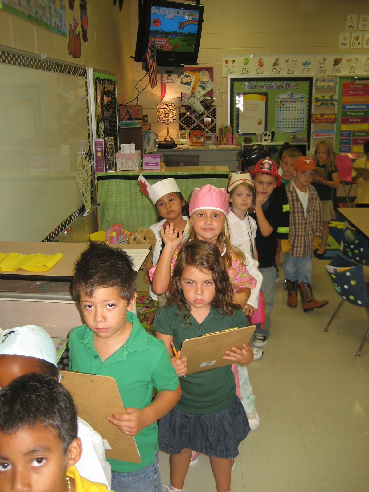 Miss Burnette's Kindergarten Class: Community Helper Parade