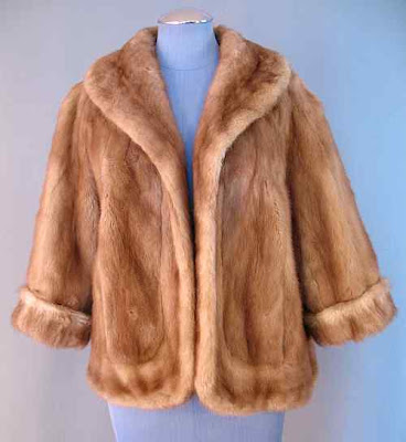 That Touch of Mink - une femme x susan blakey