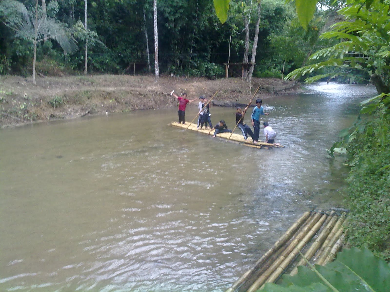 KELA ADVENTURE CAMP: BERMAIN RAKIT BULUH