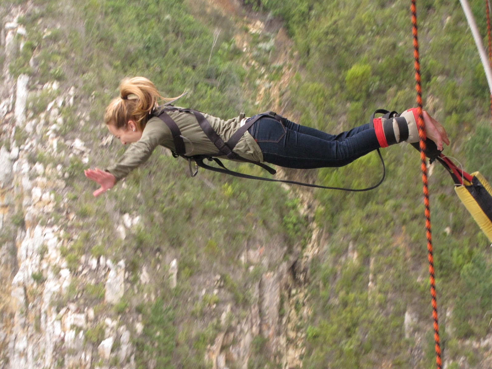 Katie and Joey's South Africa Blog: Bungee Jumping off the world's ...