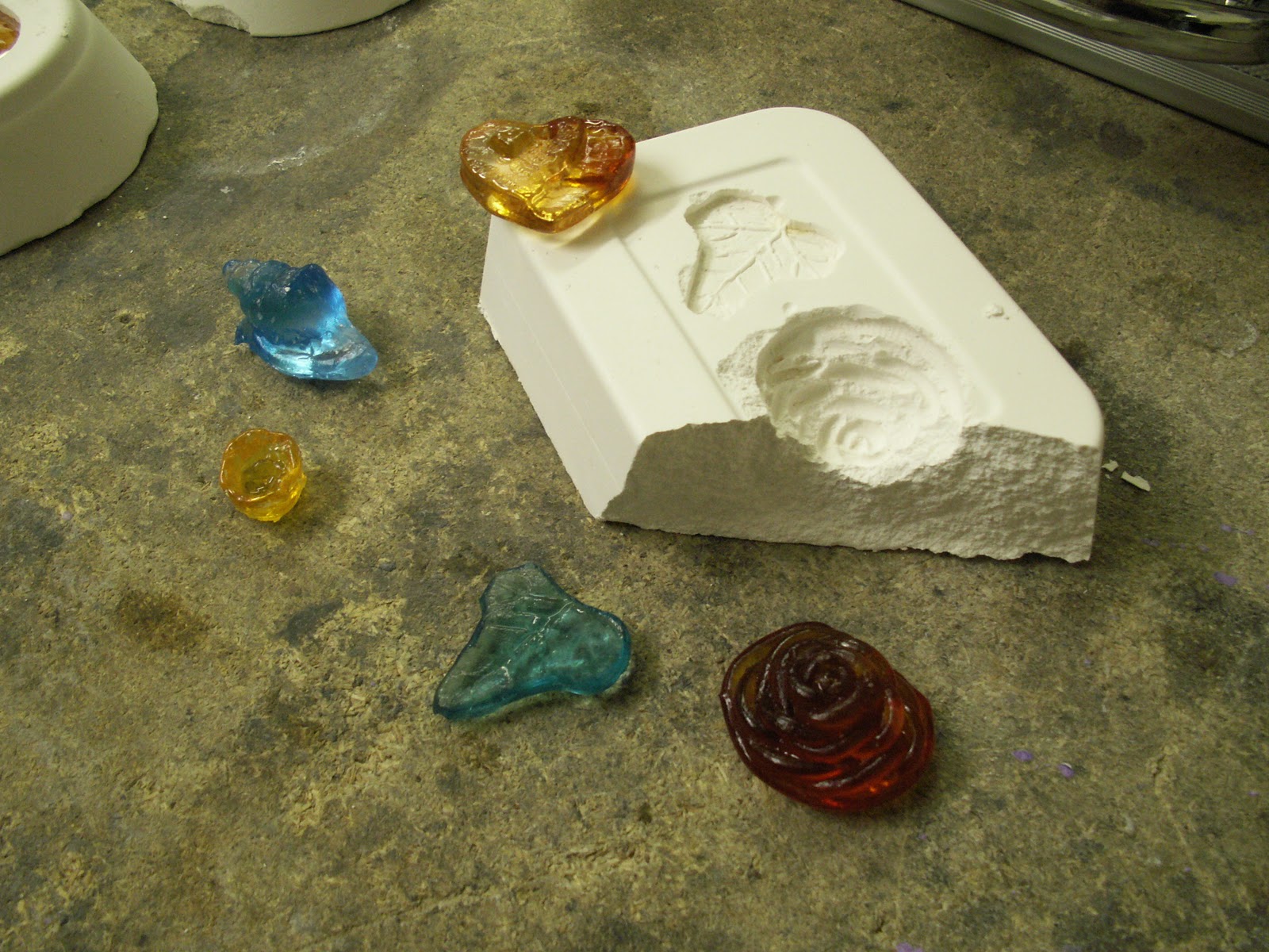 Helen Rose Glass: Glass Casting