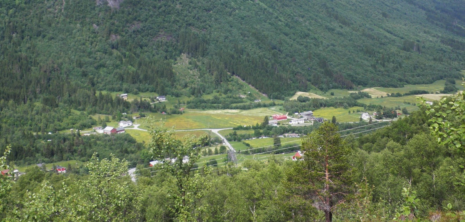 Auld Rasmie: Sunday Run - Måndalen