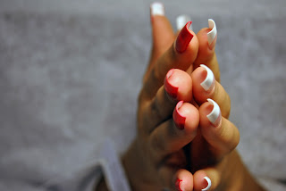 The Nail Couture: How to pinch the nail