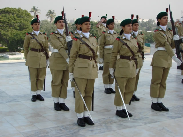 Libya News: pakistan defence lady officers
