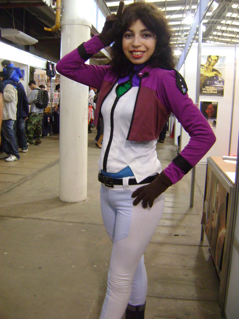 Cosplayers: Vicky Yun Kamiya Cosplay