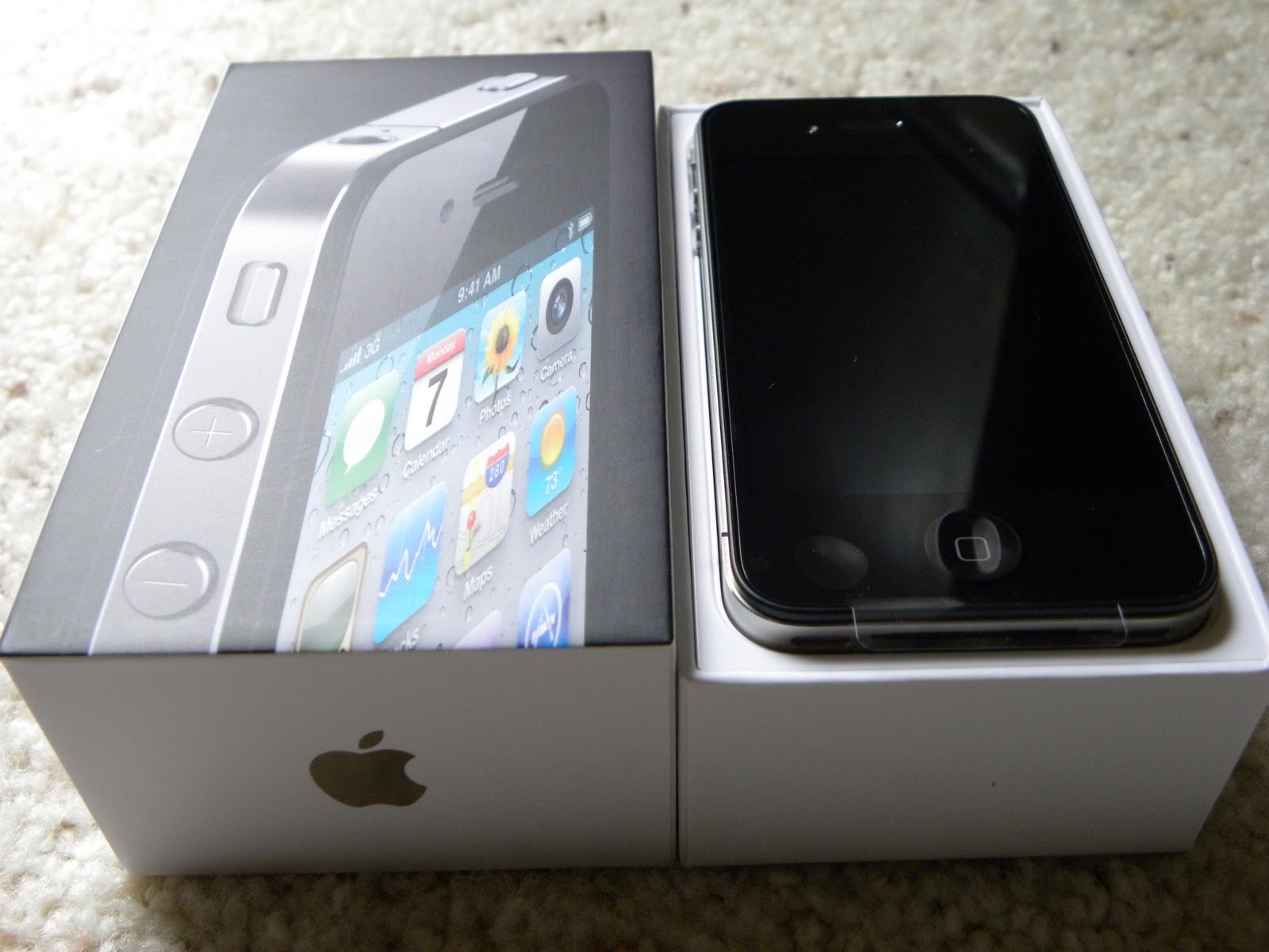 Pencil to Paper: iPhone 4: Unboxing and Review