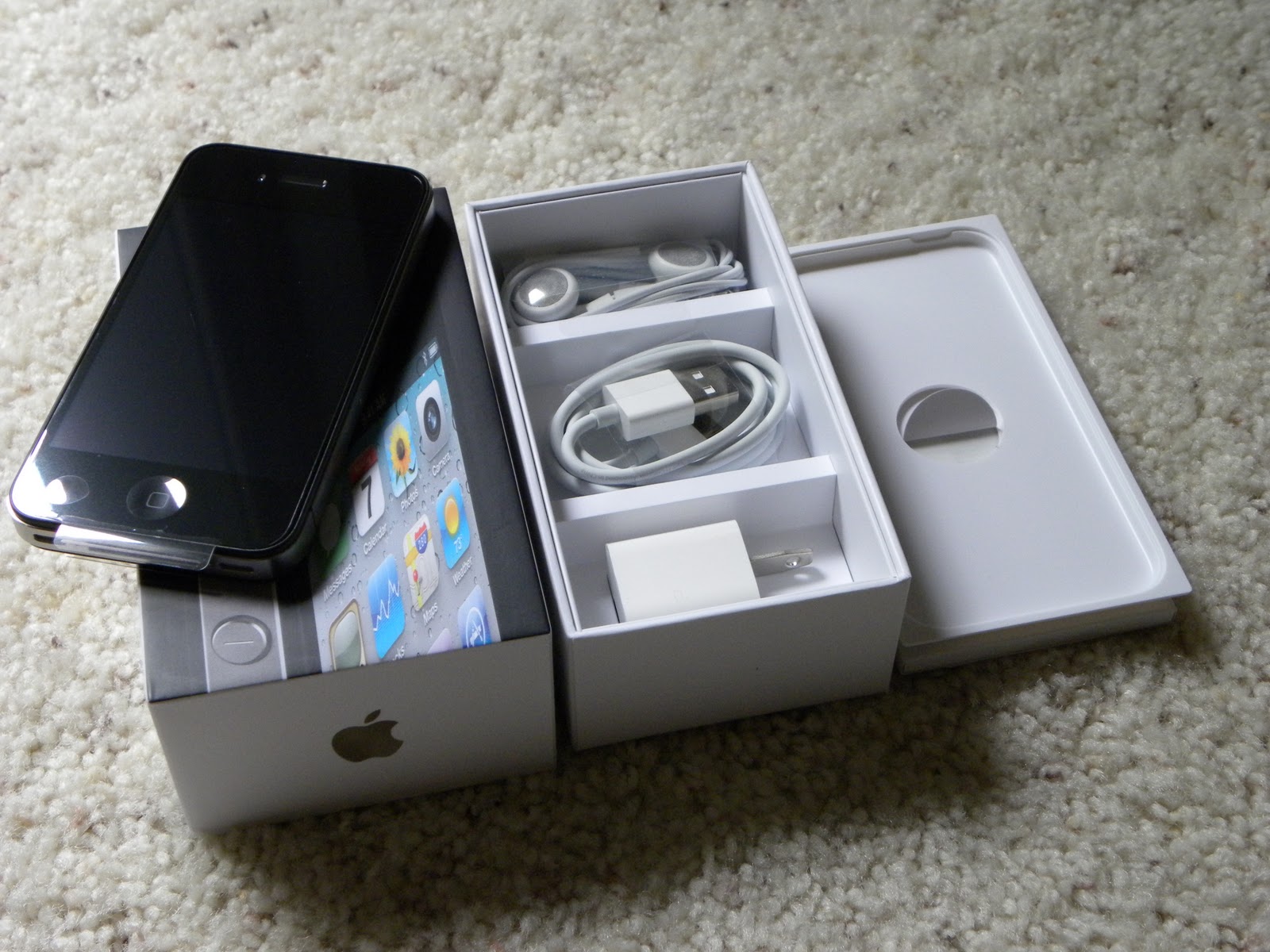 Pencil to Paper: iPhone 4: Unboxing and Review
