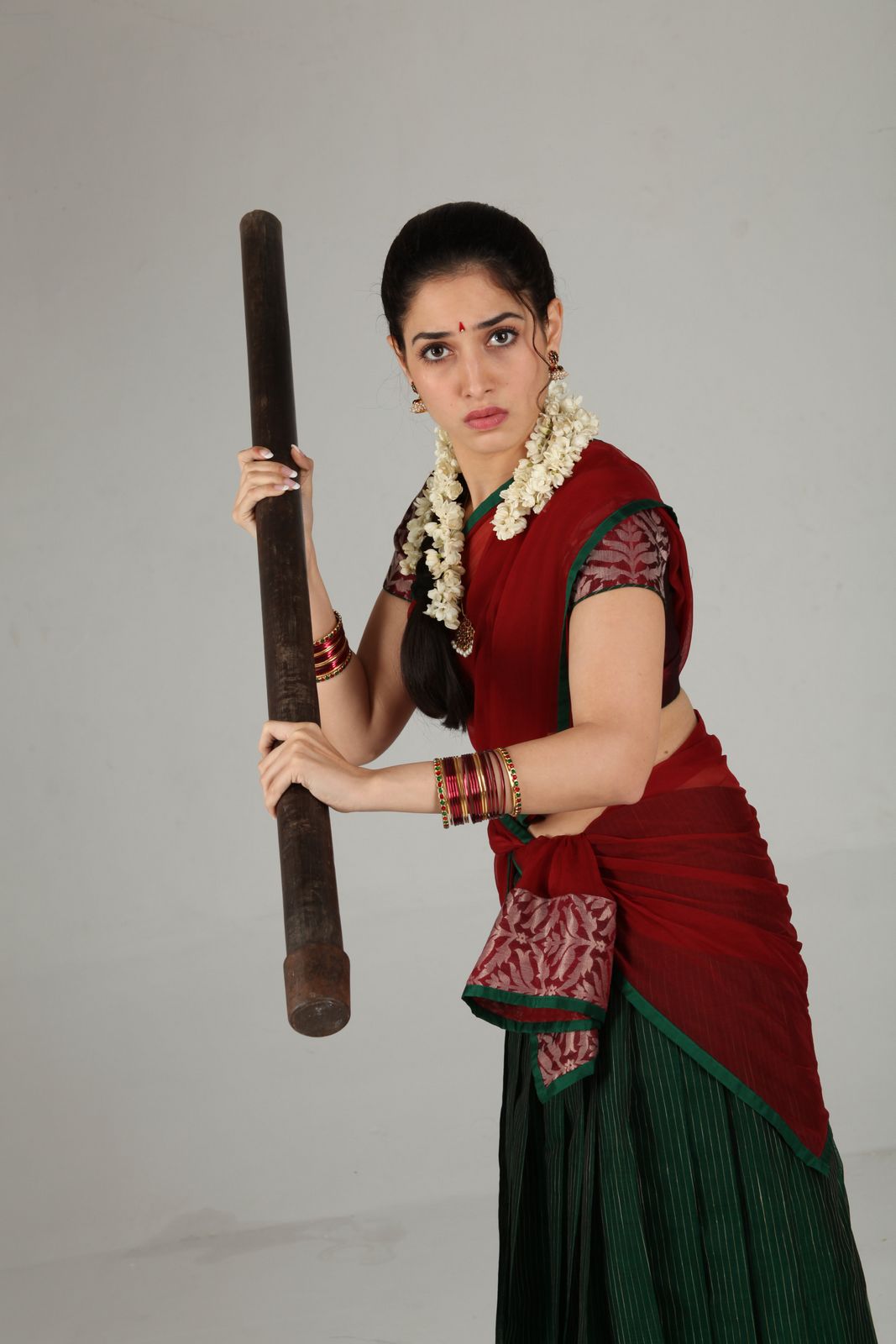 Tammanah Cute HQ New Stills from Tamil Movie Vengai