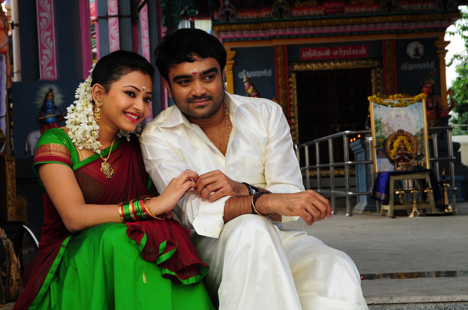 ra ra tamil movie stills | Cine Pictures