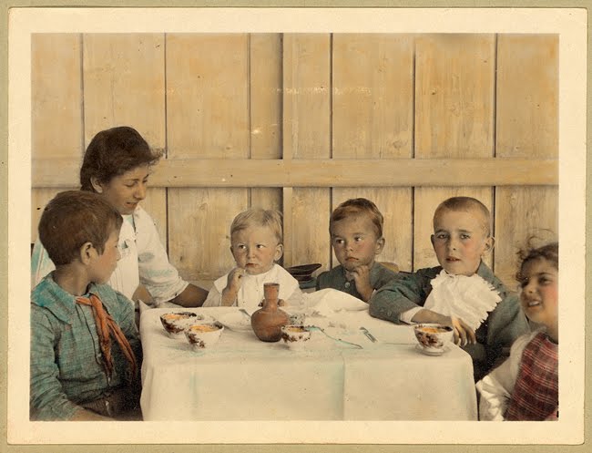 Mountain Dulcimer noter and drone blog: the Welcome Table