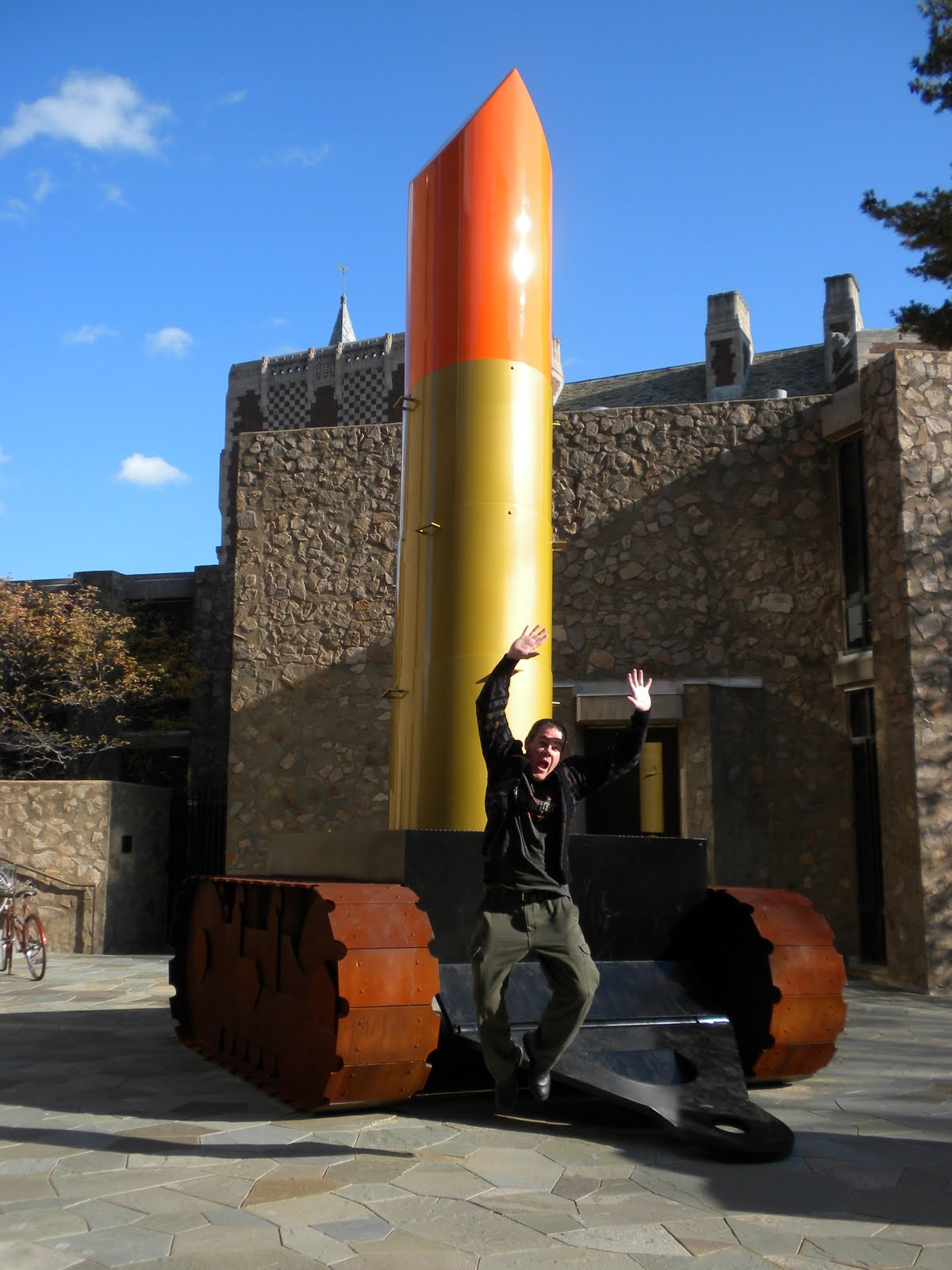 Jumping in Art Museums: Claes Oldenburg and Coosie Van Bruggen Jumping!