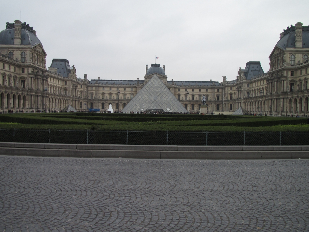 Mysterious Paris: L'axe historique (1)