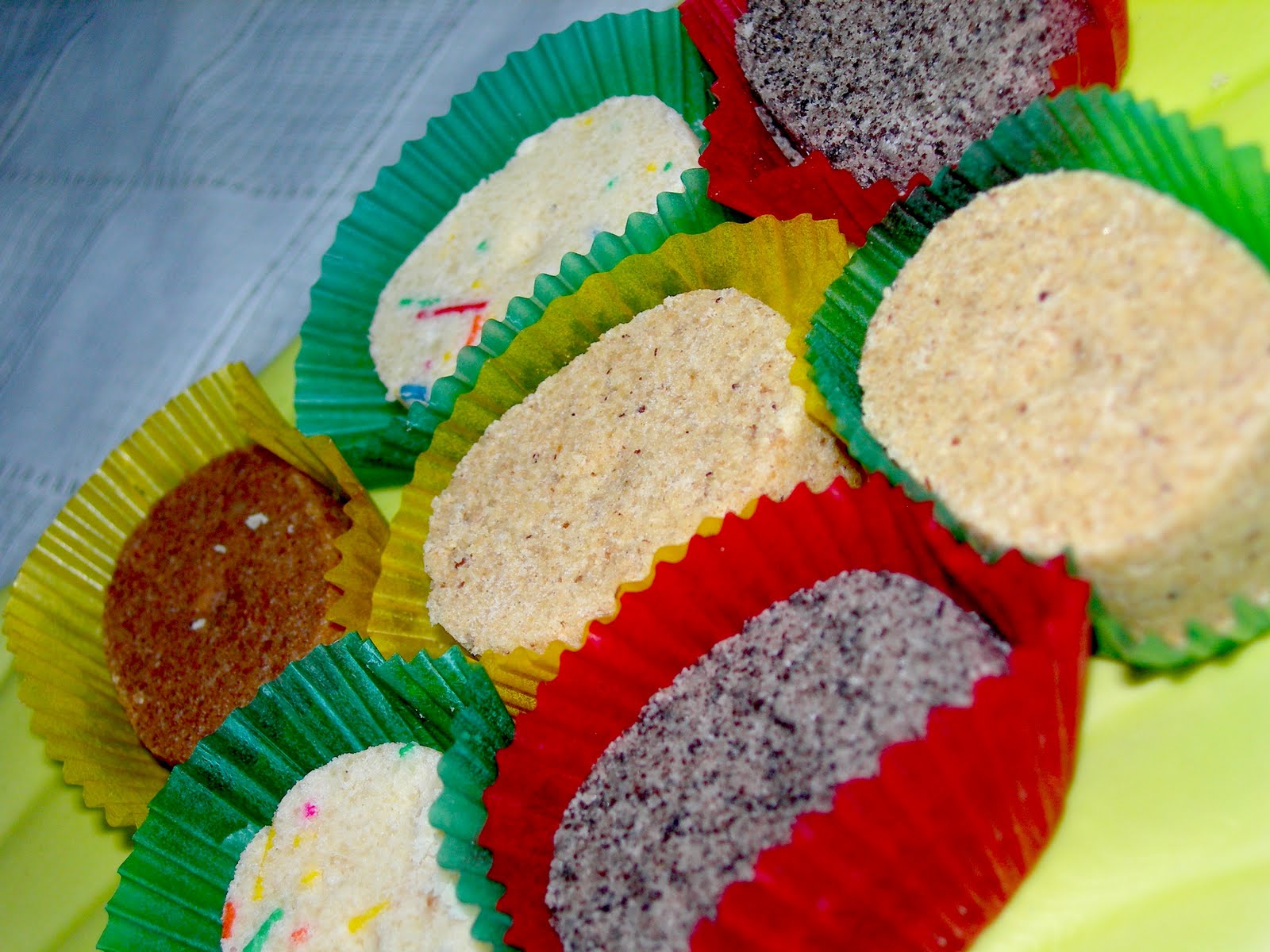 Glorgeousmom's Favorite Filipino Foods: POLVORON