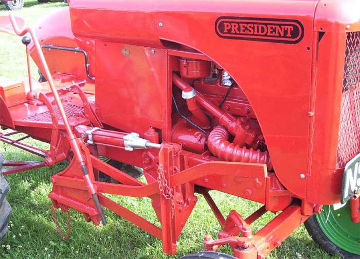 Trator Antigo: Trator B.M.B. President