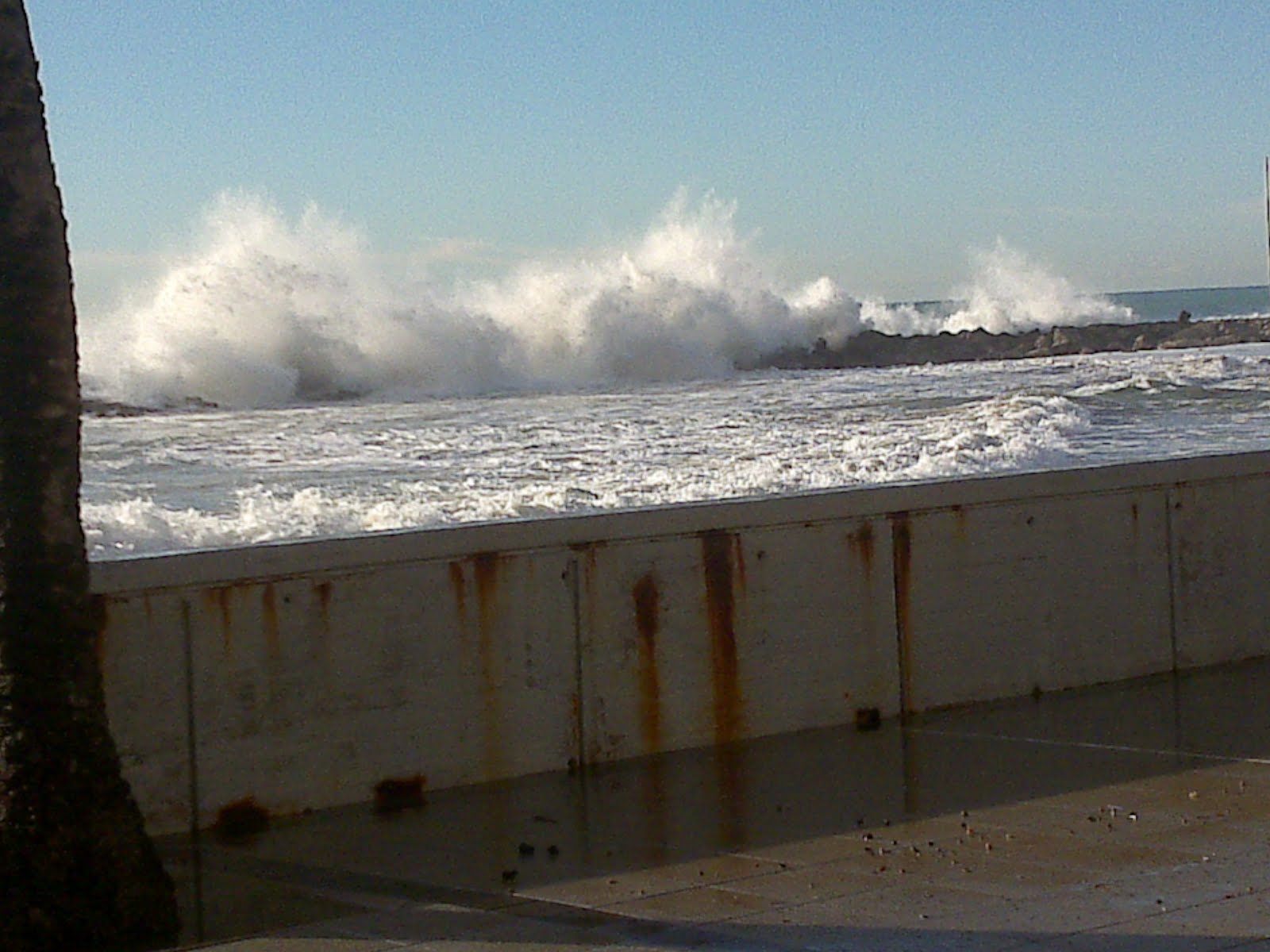 Ortega blog: CUBELLES (MAR ALBOROTADO)