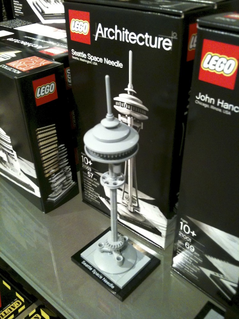 i - first person singular: LEGO© Architecture