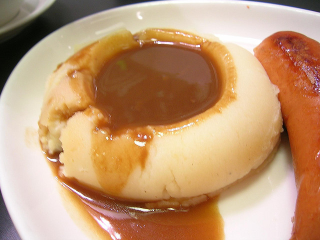 FOOD FUNDA: Mashed Potatoes w/Gravy