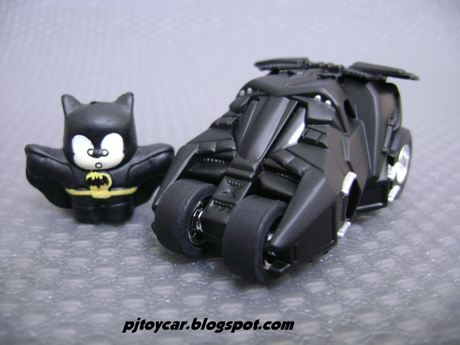 PJ Toy Car: Batman with his Batmobiles