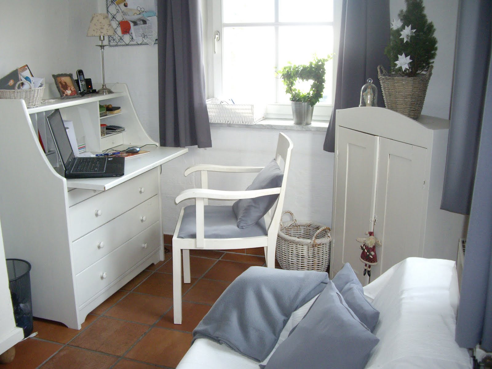 Weiße Versuchung: MEIN eigenes ZIMMER!!!!!!!!!!!!!!!!!!!!!!!!!!