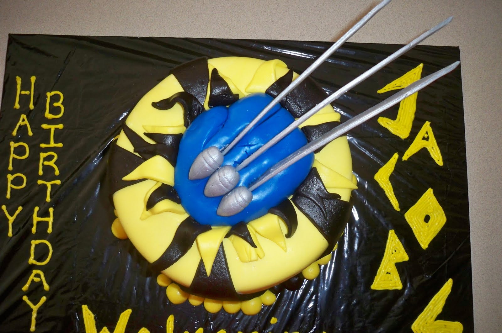 "Grace of Cakes": Marvel Comics Wolverine Cake