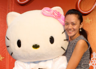 pusang maganda: hello kitty christmas surprise