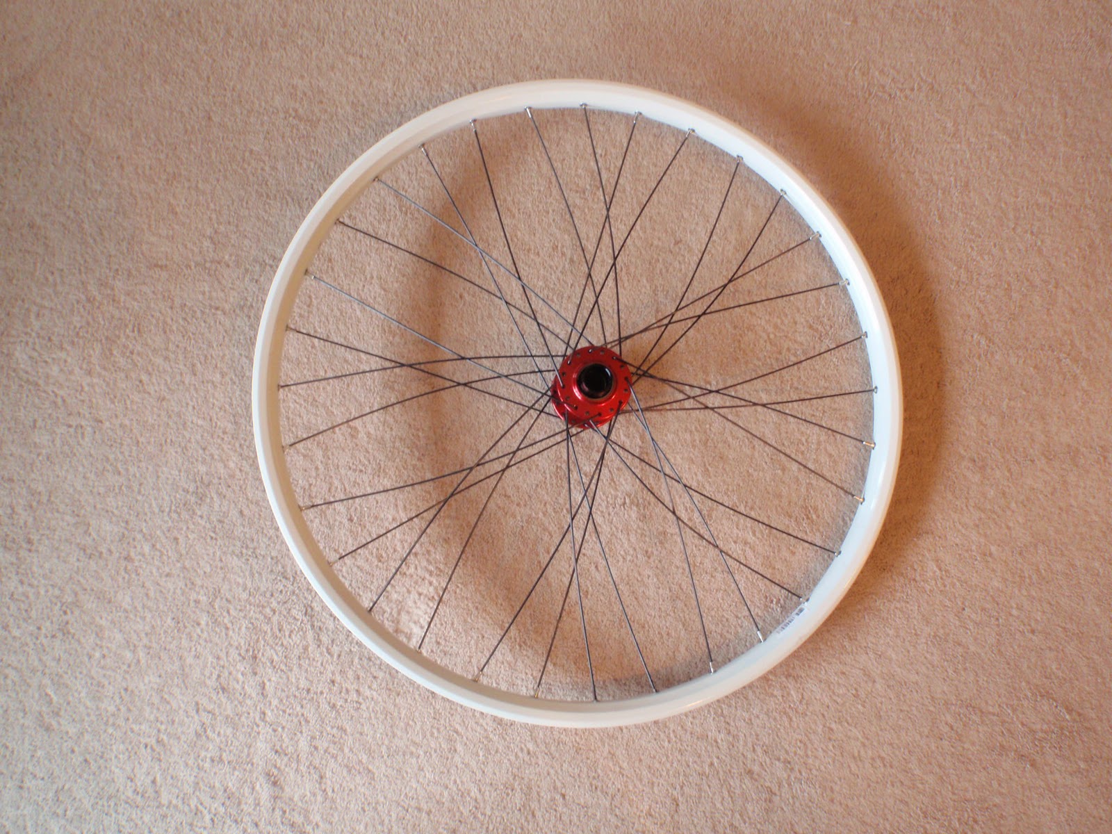 manualmike: How to Build a Bike Wheel - Part Two, or 3-cross Wheel ...