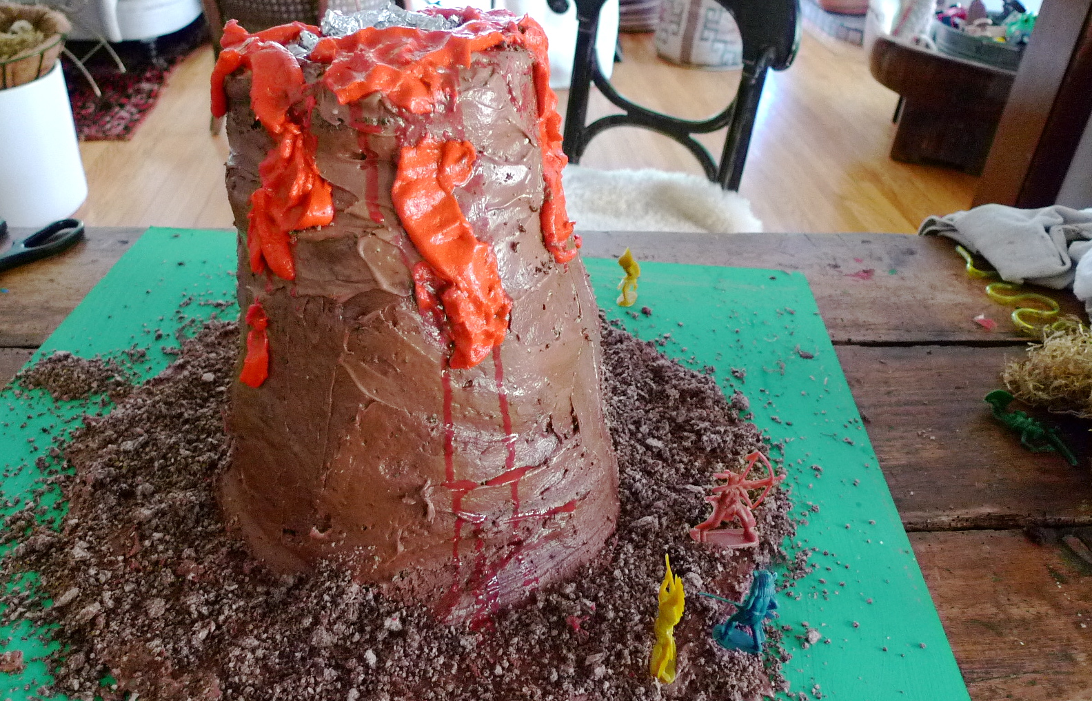 Bon Appétempt: Erupting VolCAKEno!