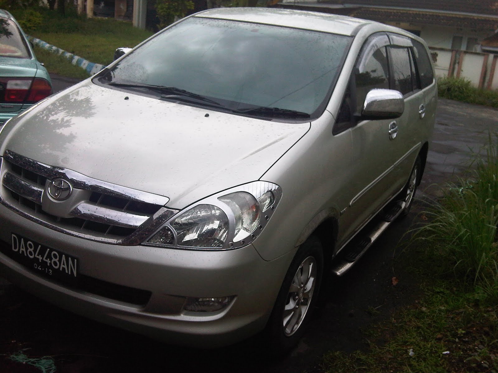 Jual-Beli-Sewa Mobil Malang Raya: Dijual Kijang Innova type V 2005