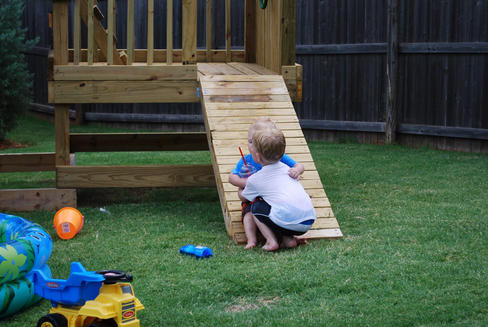 Nevittland: Outside Fun