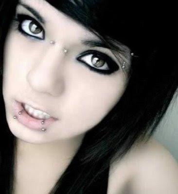 Botta Pretta: Emos , Goticos Punks, Metaleiros e Coloridos