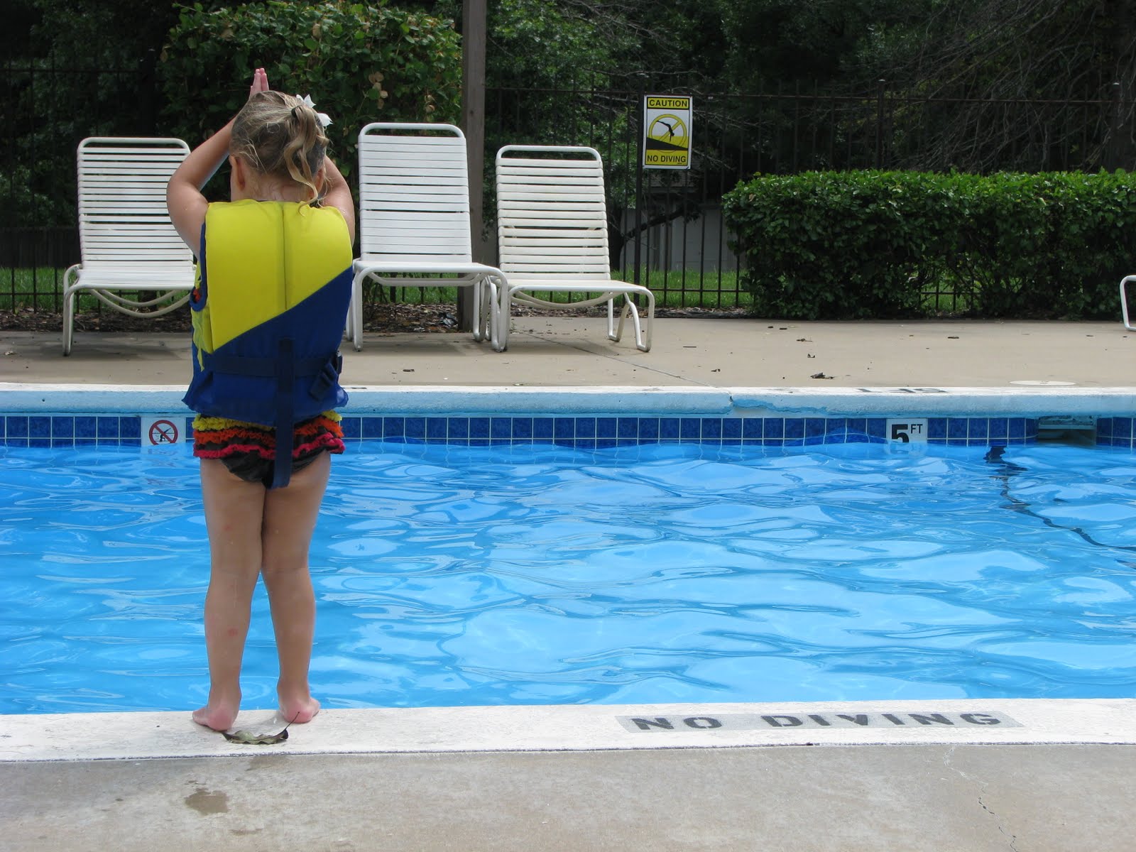 The Starnes Family: Swimming Pool Fools