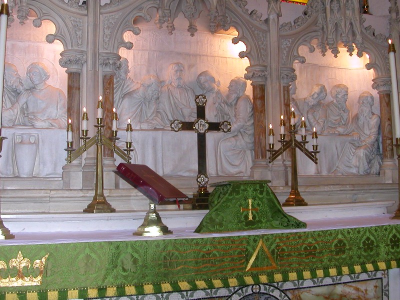 BE AN ANGLICAN WHEN YOU ARE!!!: High Anglican Altar's