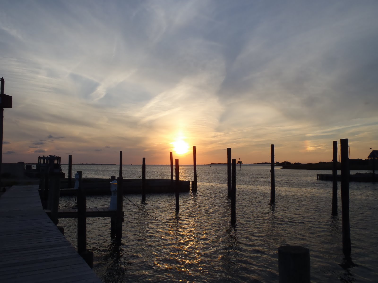 The Weekend Sportfishermen: Sunset at Oregon Inlet Fishing Center