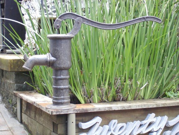 Home Garden: Water Pumps Explained - Discover How to Choose a Water ...