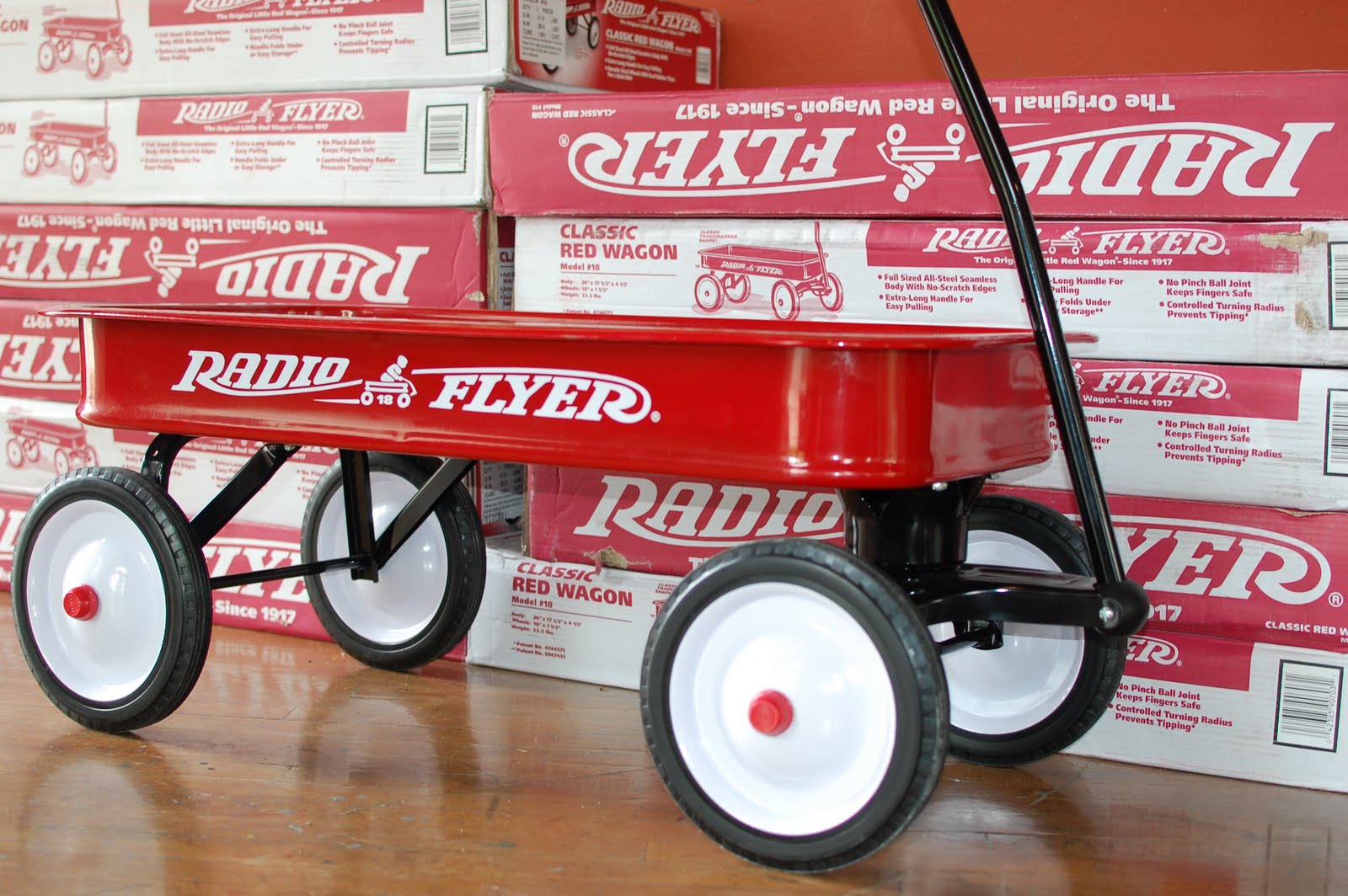 MY HOTEL LIFE: What's with all these red Radio Flyers in Grand Rapids?