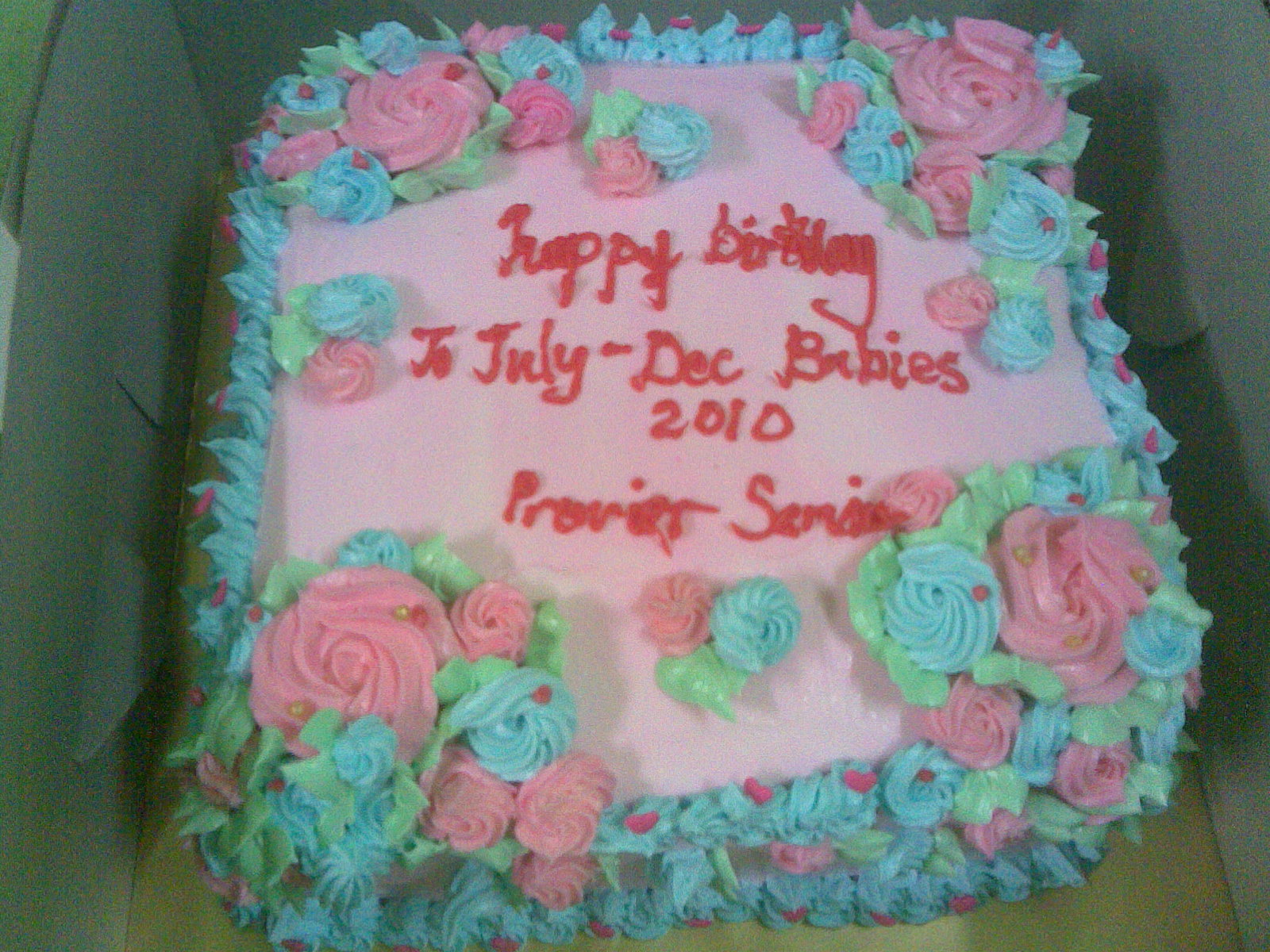 Arni Sweet CUPcakes: Vanilla + moist choc cakes + buttercream frosting ...