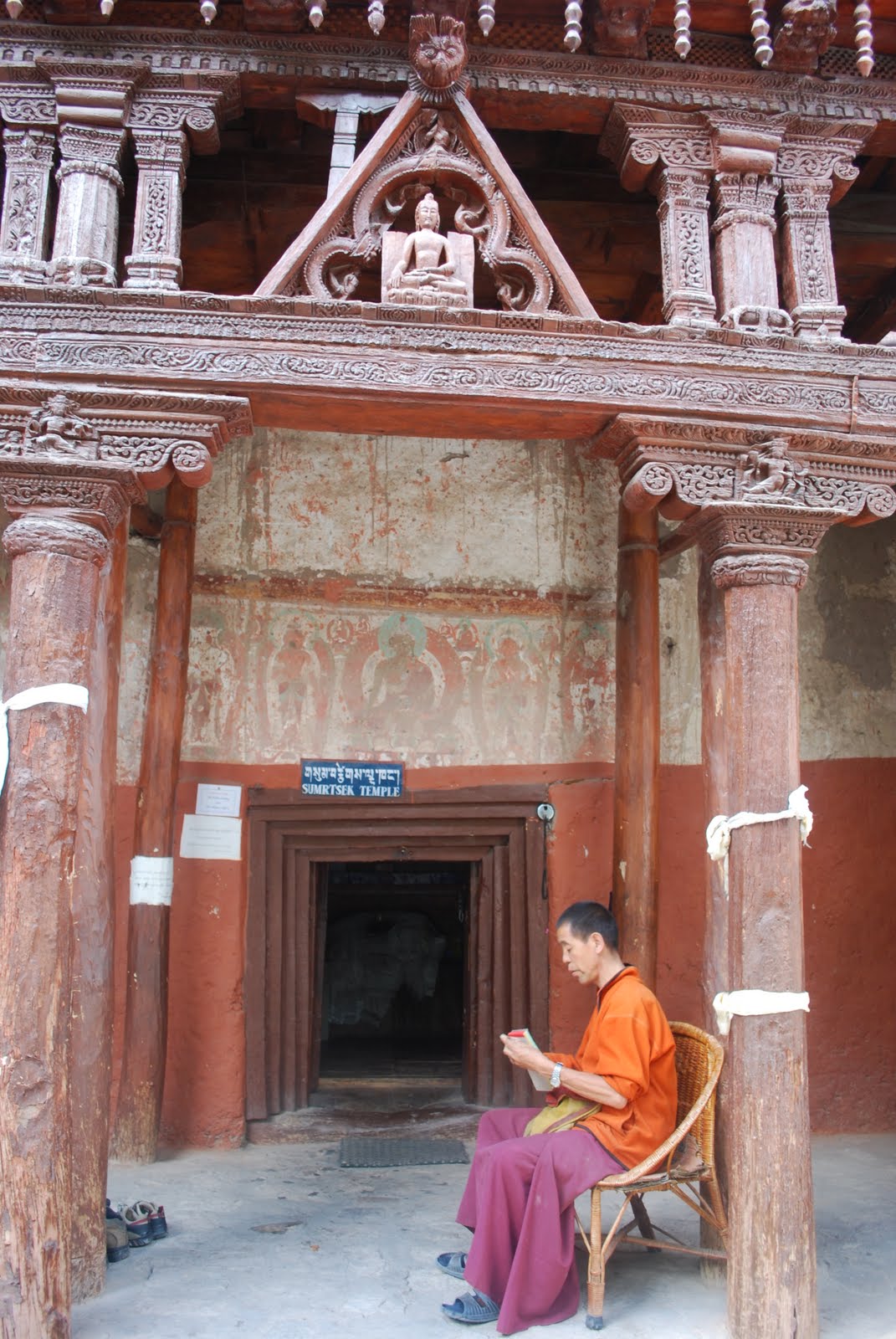 Traveler Zone: Alchi - an Inside story