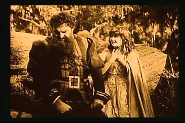 Filmic Light - Snow White Archive: Marguerite Clark as Snow White (1916)