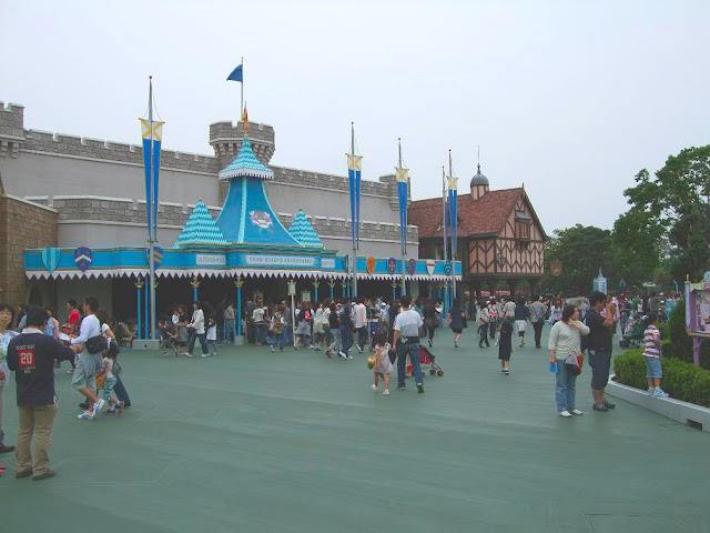 Filmic Light - Snow White Archive: It's In the Details - Snow White's ...