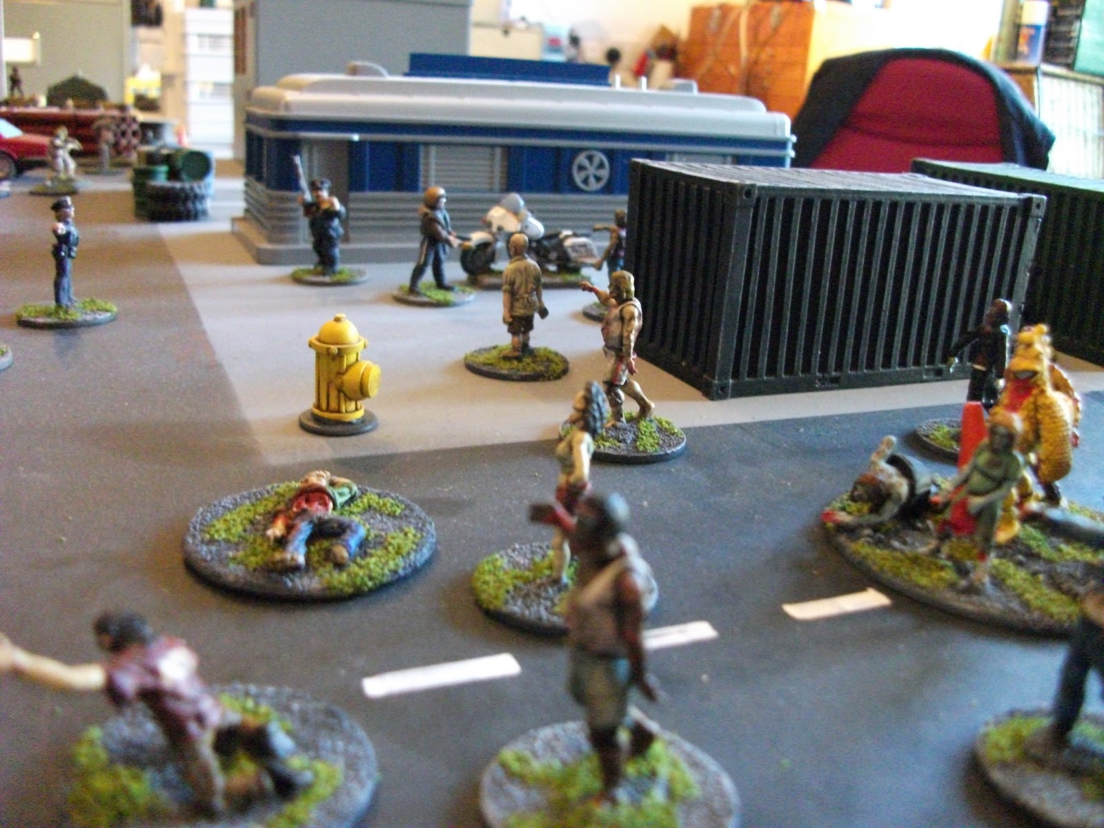 The Angry Lurker: Zombietown USA : 28mm Zombie Action Pictures.(Picture ...