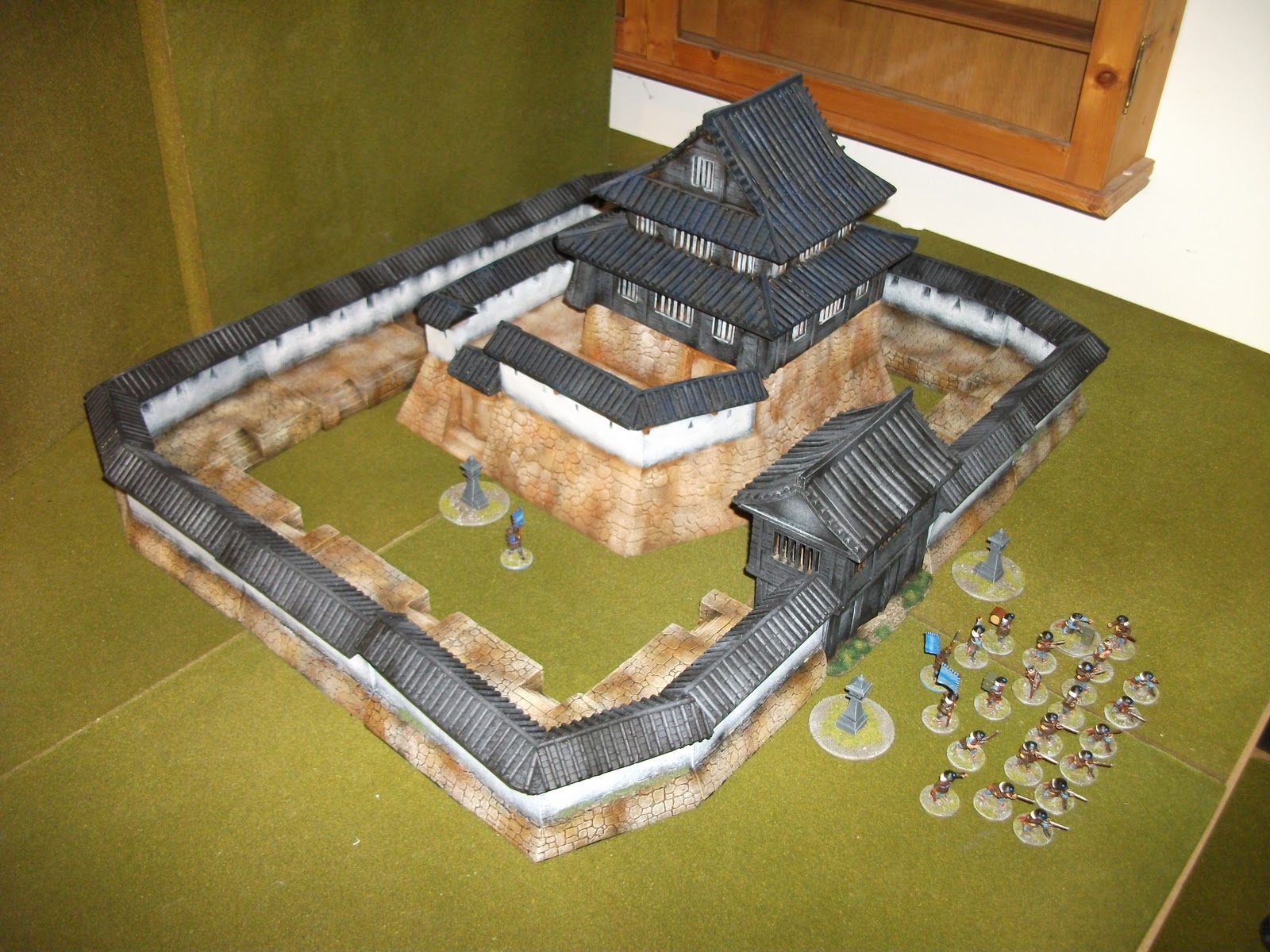 The Angry Lurker: 28mm Samurai Castle: My favourite piece of scenery ...