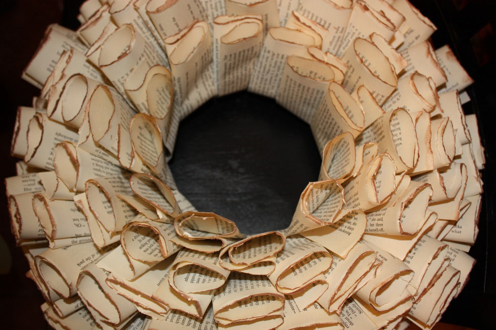 The Wellsprings of Life: Book Page Wreath {Tutorial}