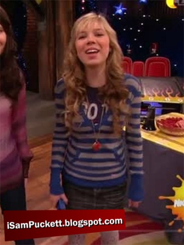 Sam Puckett - iCarly: Blue Bars Hoodie & Denim Skirt