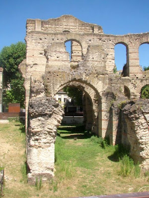 Museum Bordeaux: Monuments: Palais Gallien / the roman amphitheatre