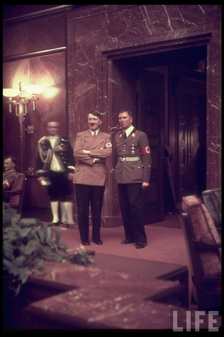 Imágenes en color de Hitler - Taringa!