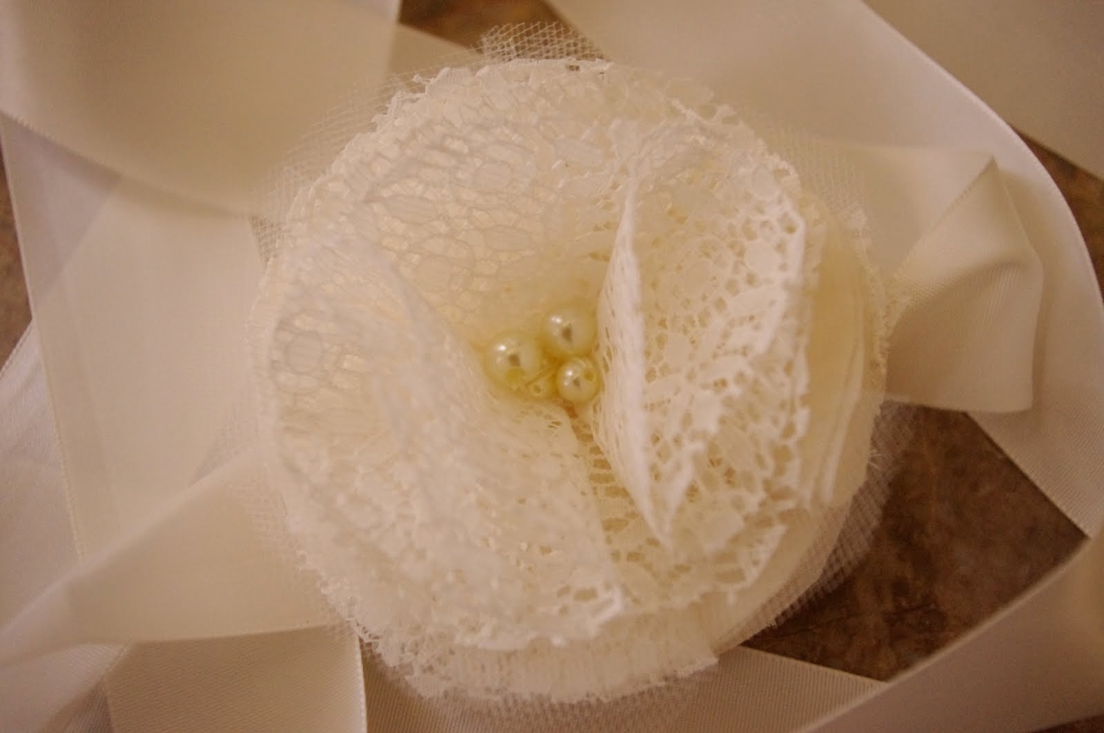 SewPetiteGal: Flower Sash DIY Tutorial