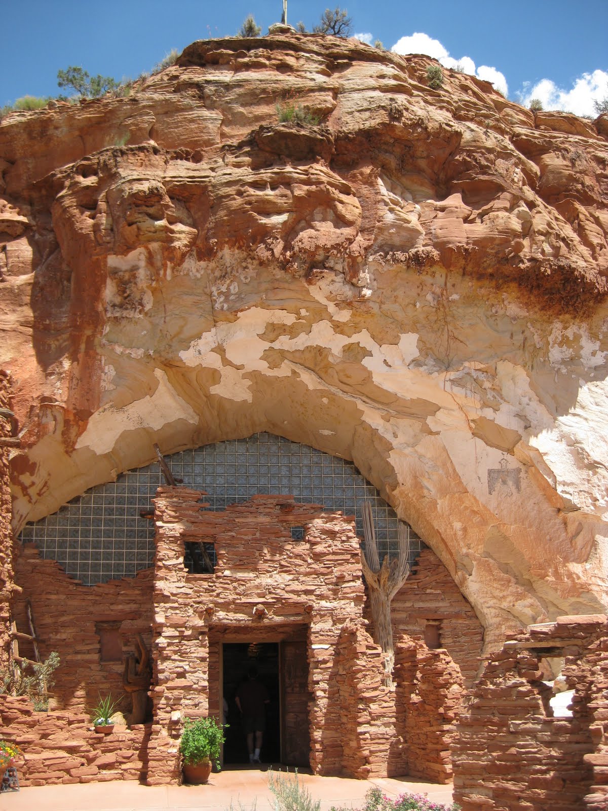 Marathon Pundit: Four Corners Furtherance: Moqui Cave