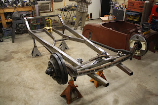 HouseOspeed's 1929 Ford Model A Roadster: FRONT SPRING PERCH