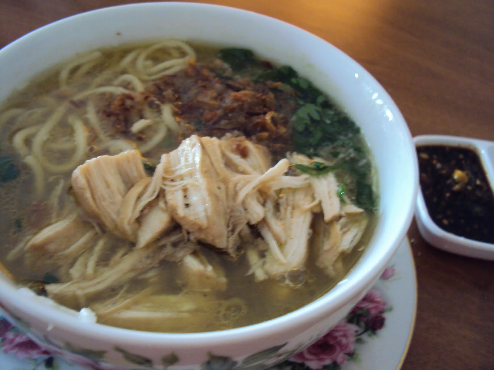 Duniaku: MEE SUP AYAM