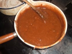 Unbought Delicacies: Making medlar cheese